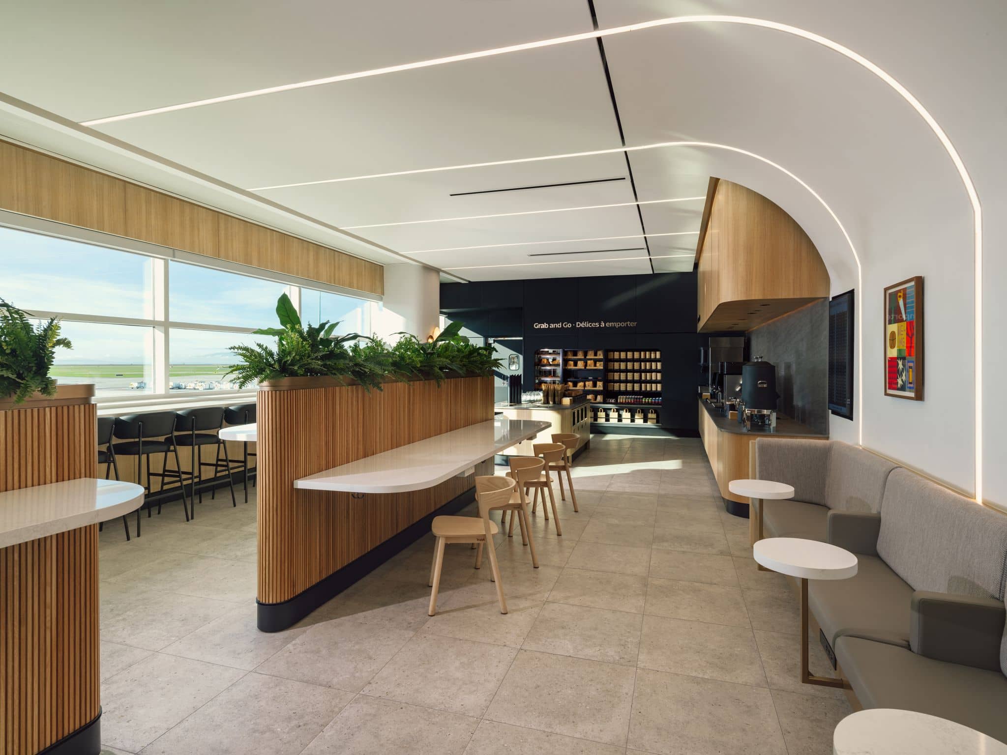 Air Canada Opens New Premium Grab-and-Go Lounge at YVR