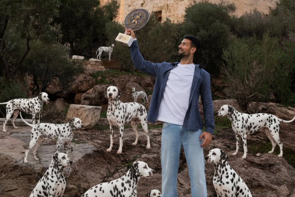Ο Τζόκοβιτς γιορτάζει τους 101 τίτλους του στην Ακρόπολη με 101 ...