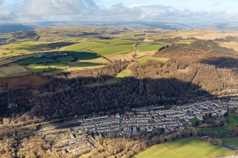Construction of major wind farm project near Caerphilly to start ...