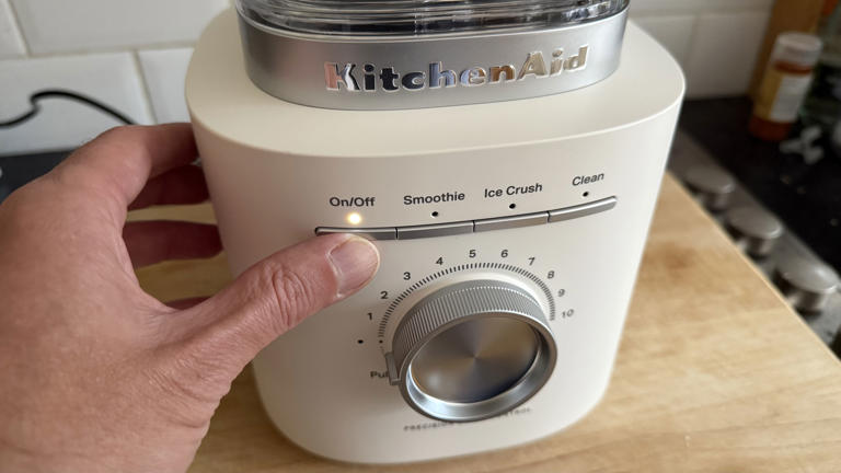 KitchenAid Pure Power Blender review: stylish simplicity