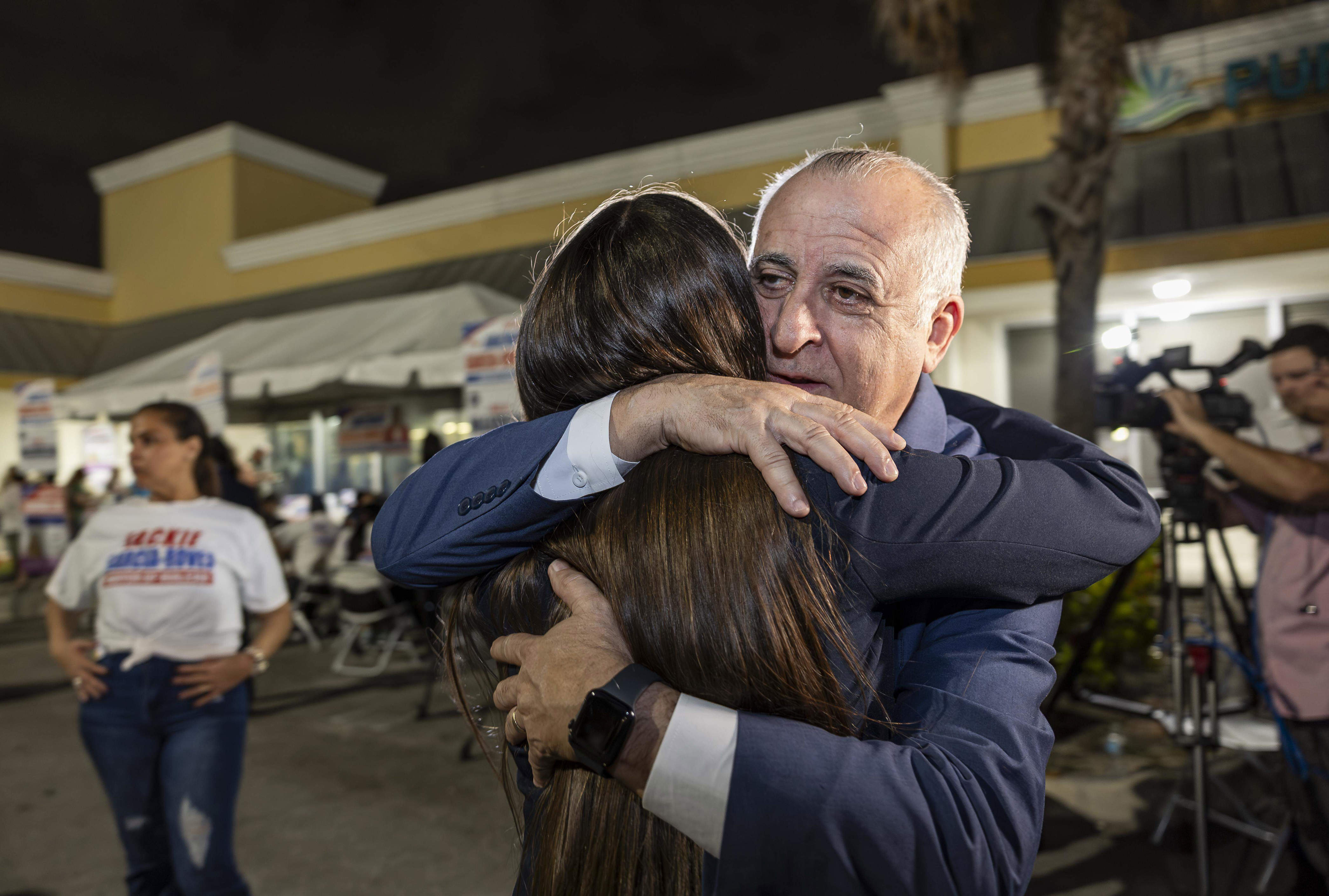 After election loss, Hialeah's interim mayor blocks access for Mayor ...