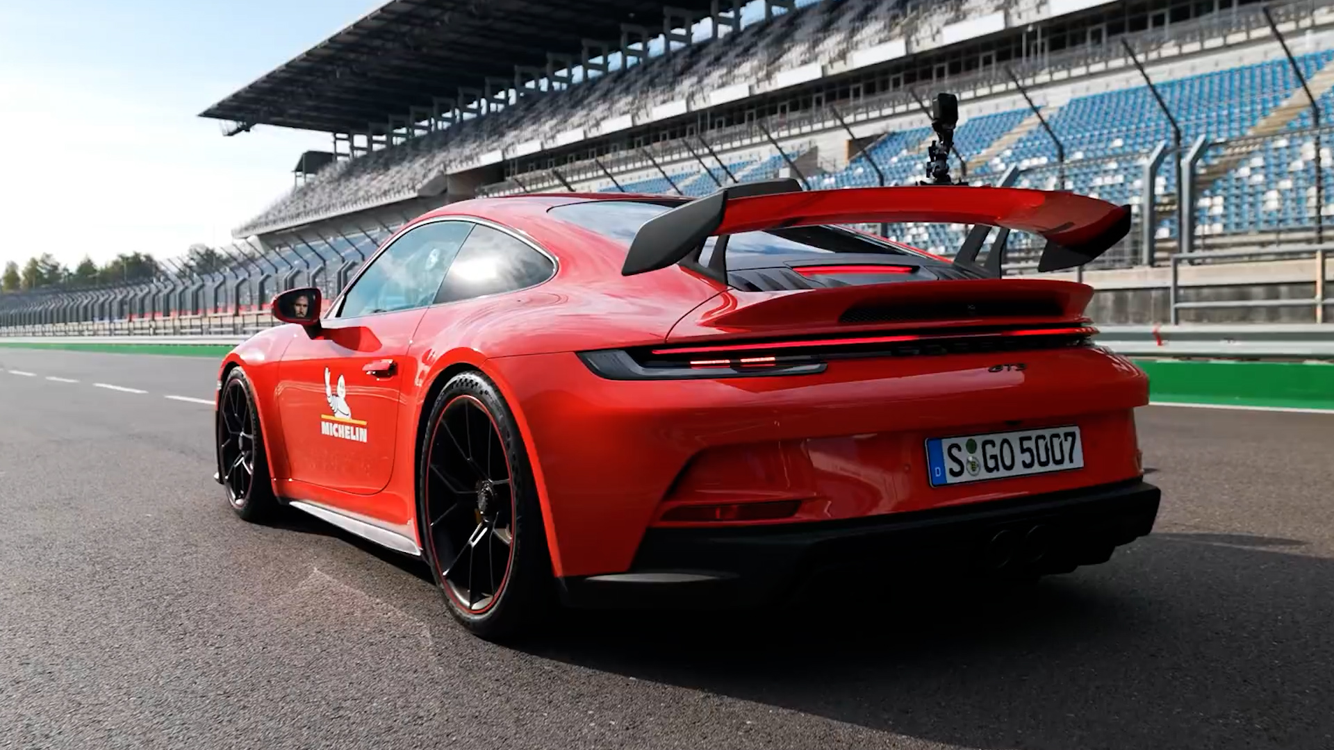 Porsche GT3 vs. Huracán STO vs. BMW M4 at the Goldene Lenkrad