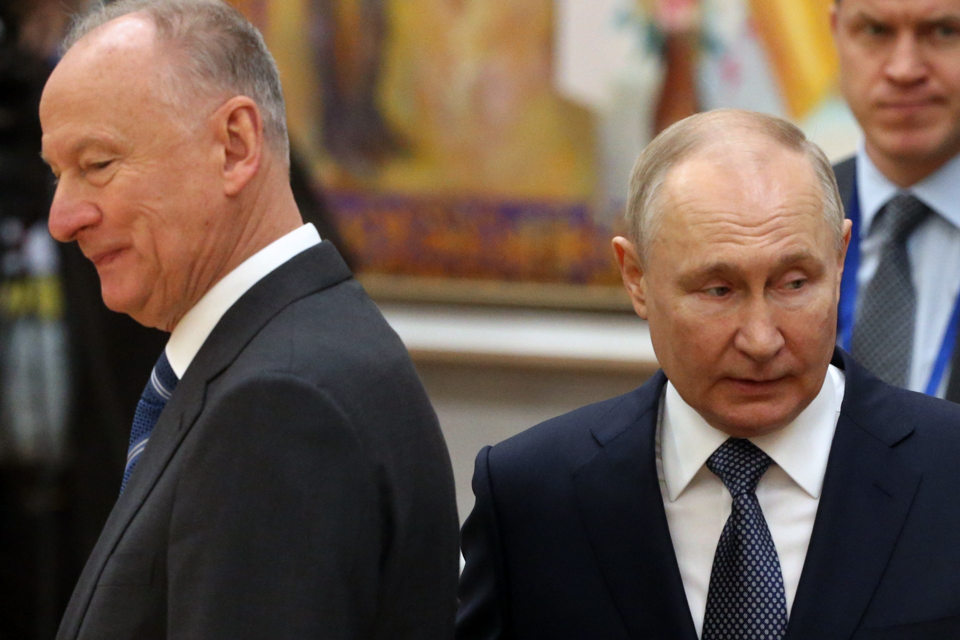 Ukrainian flamethrower drone takes on Russian tank in unforgettable attack