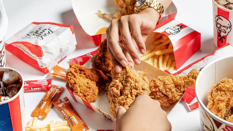 How KFC Makes Its Chicken Stick To The Breading Like Glue