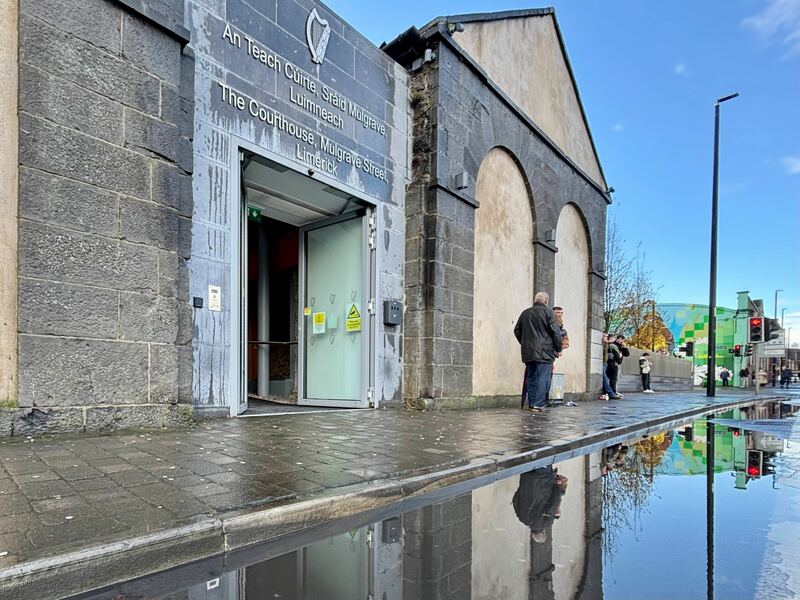 State alleges four serving gardaí and one retired senior officer ...