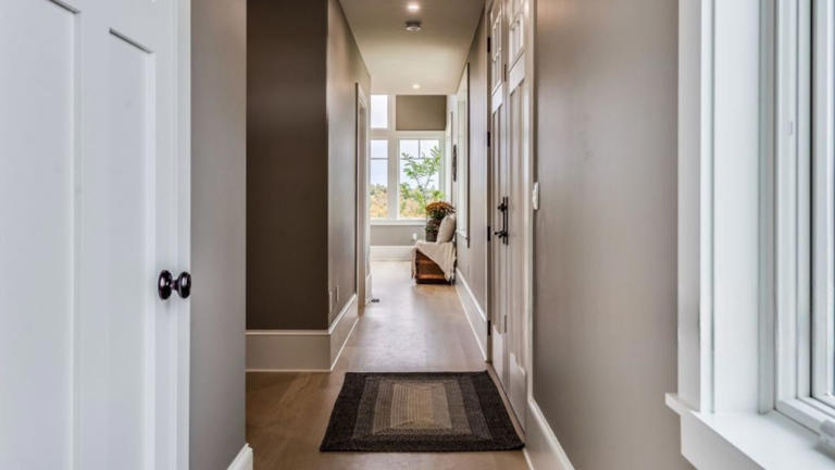 How to make your hallway feel like a feature instead of a pass-through