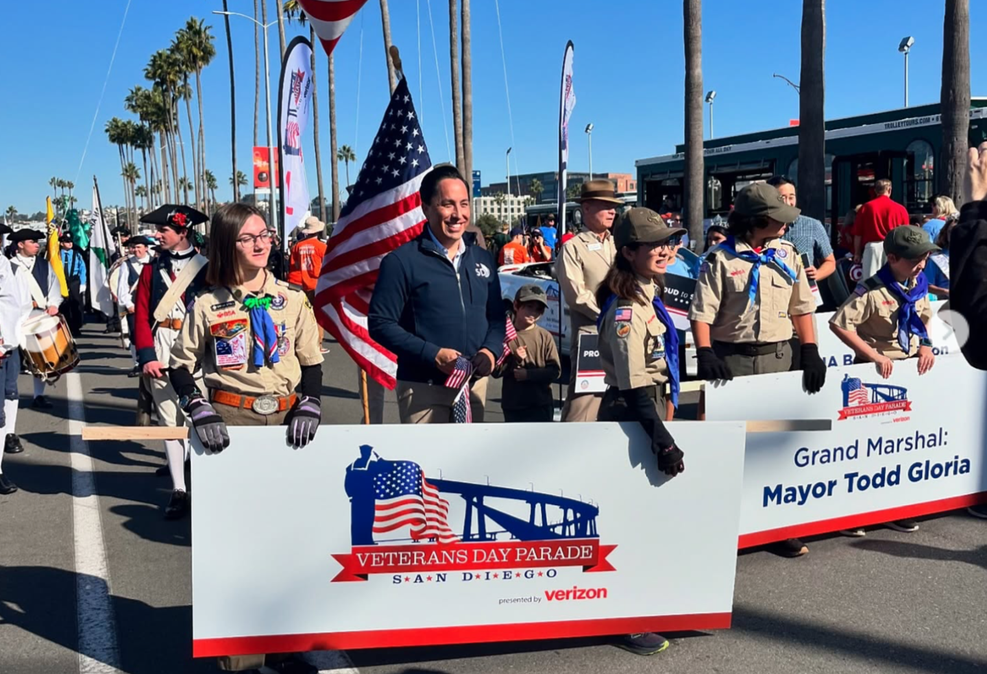 Fil-Am mayor leads Veterans Day parade as grand marshal