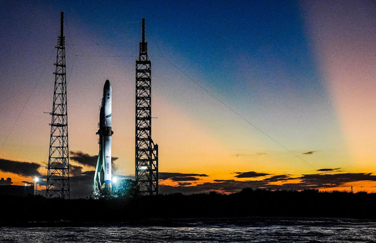 Jeff Bezos' New Glenn rocket could launch today in Florida. Watch Blue ...