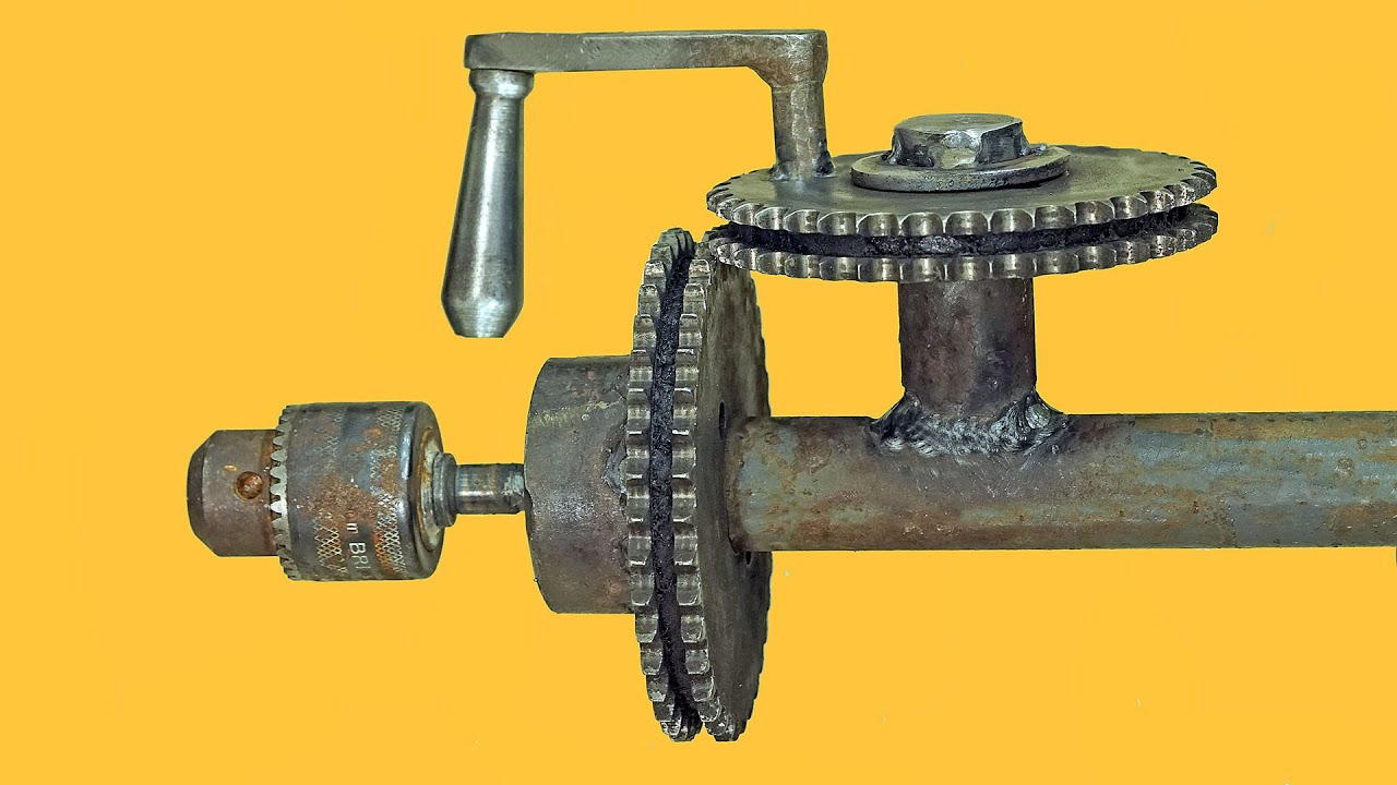 Real crazy idea! This welder makes a hand drill out of old gear