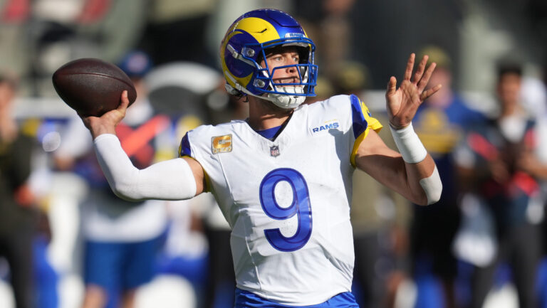 Power Ranking the Top 10 NFL Quarterbacks Right Now After Week 10