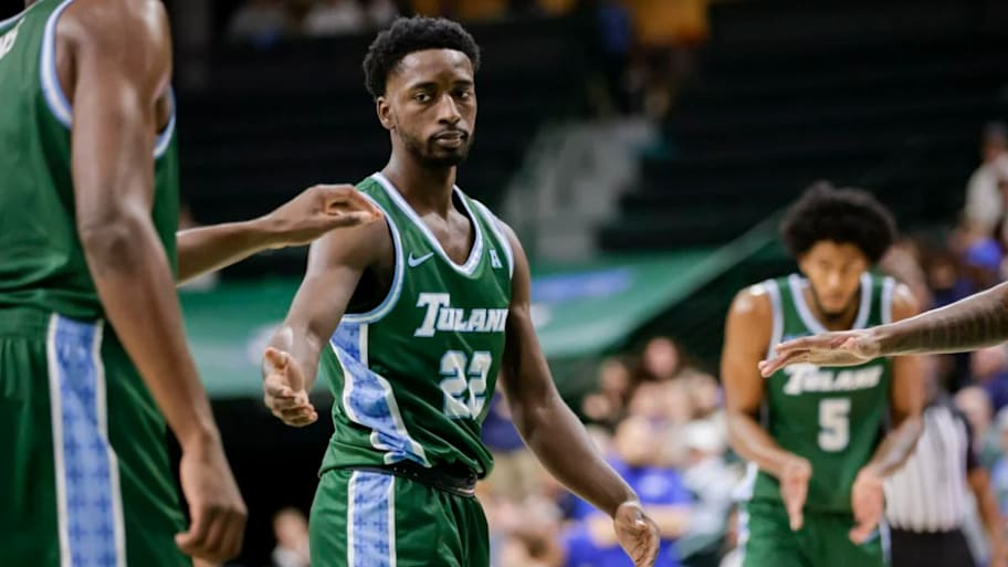 Green Wave Men's Basketball Hit the Road for the 1st Time