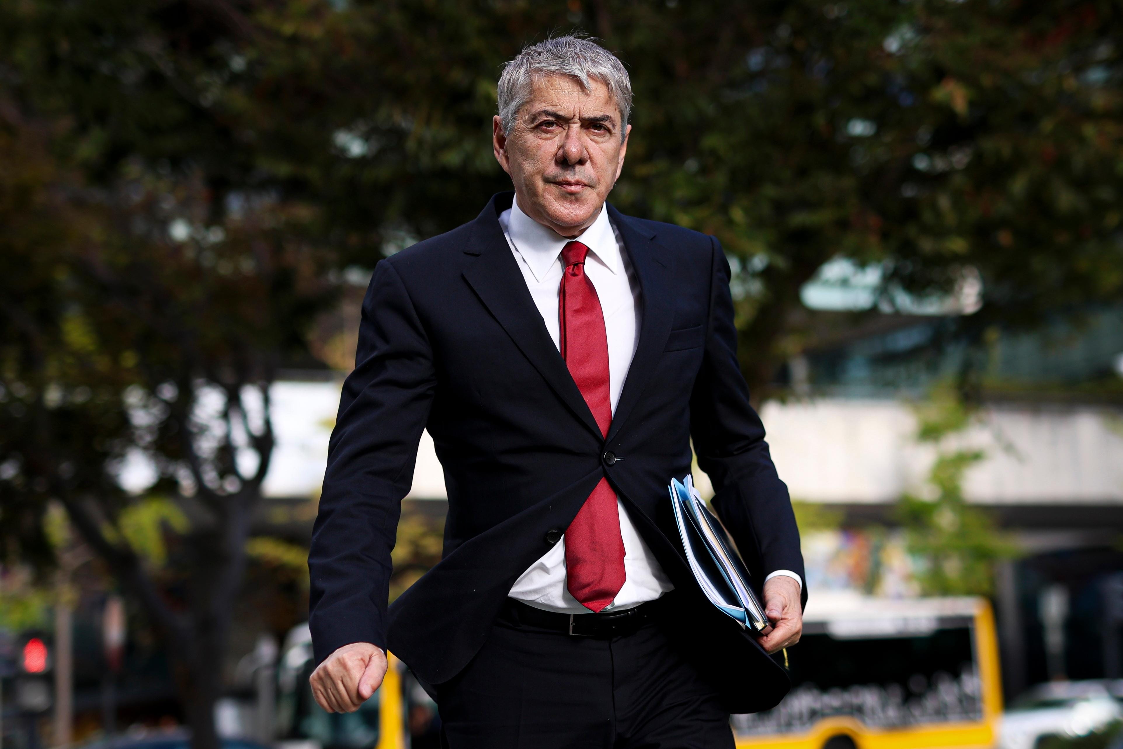 Investigação Sol: há suspeitas de que Santos Silva e a família Pinto de ...