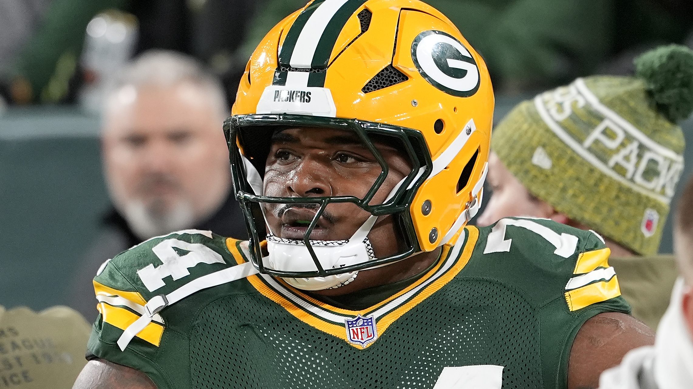 Packers Issue Grim Update After Pro Bowler Carted Off in Eagles Loss