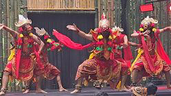 Gebyak Wayang Topeng Malang 2025, Simbol Kebangkitan Seni Topeng ...