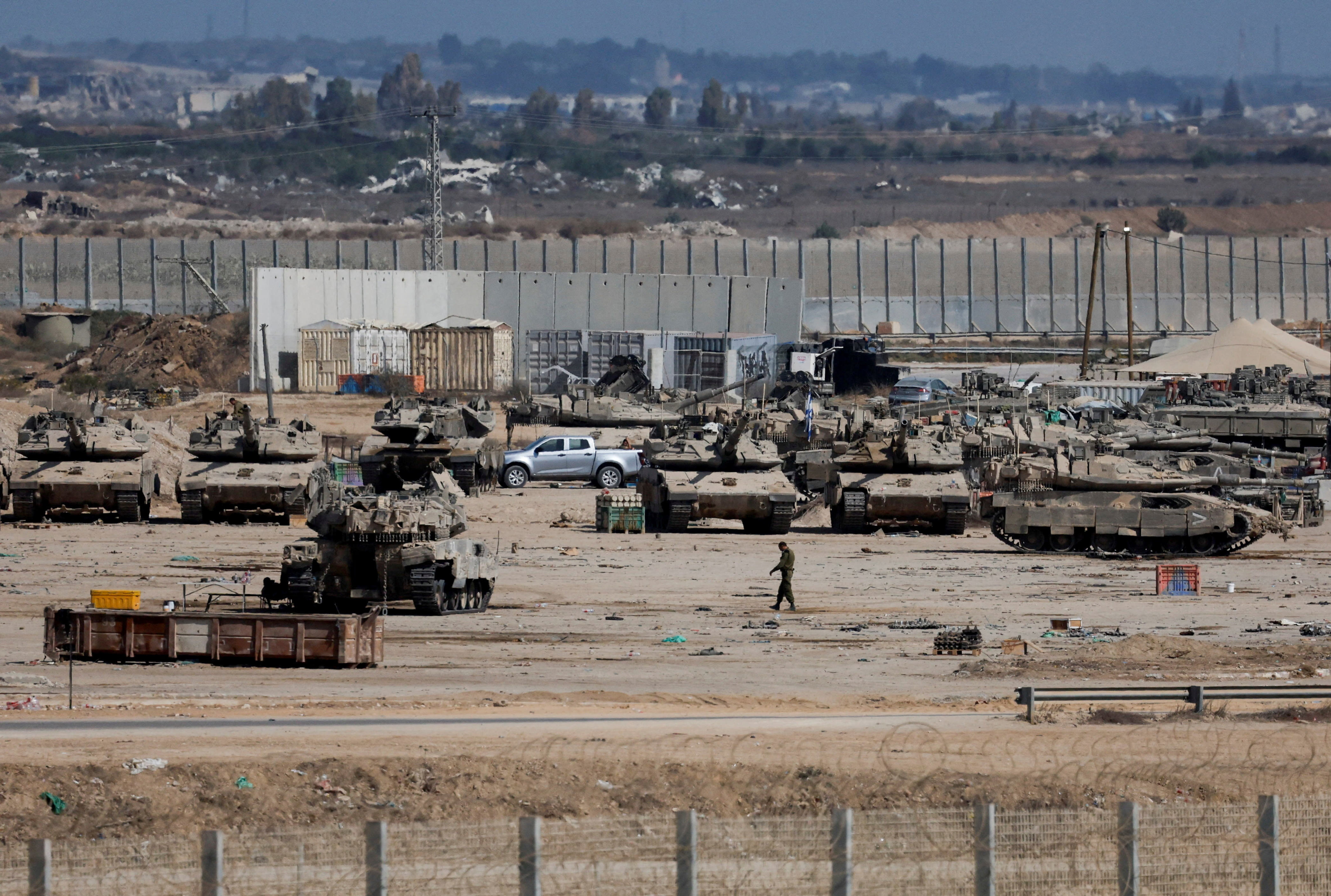 US considering plans to build large military base on Israel's border ...