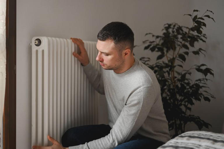 'Quick' radiator task makes 'noticeable difference' and cuts energy bills
