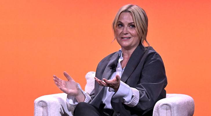 Amy Poehler says she worked with a 104-degree fever, never took sick ...