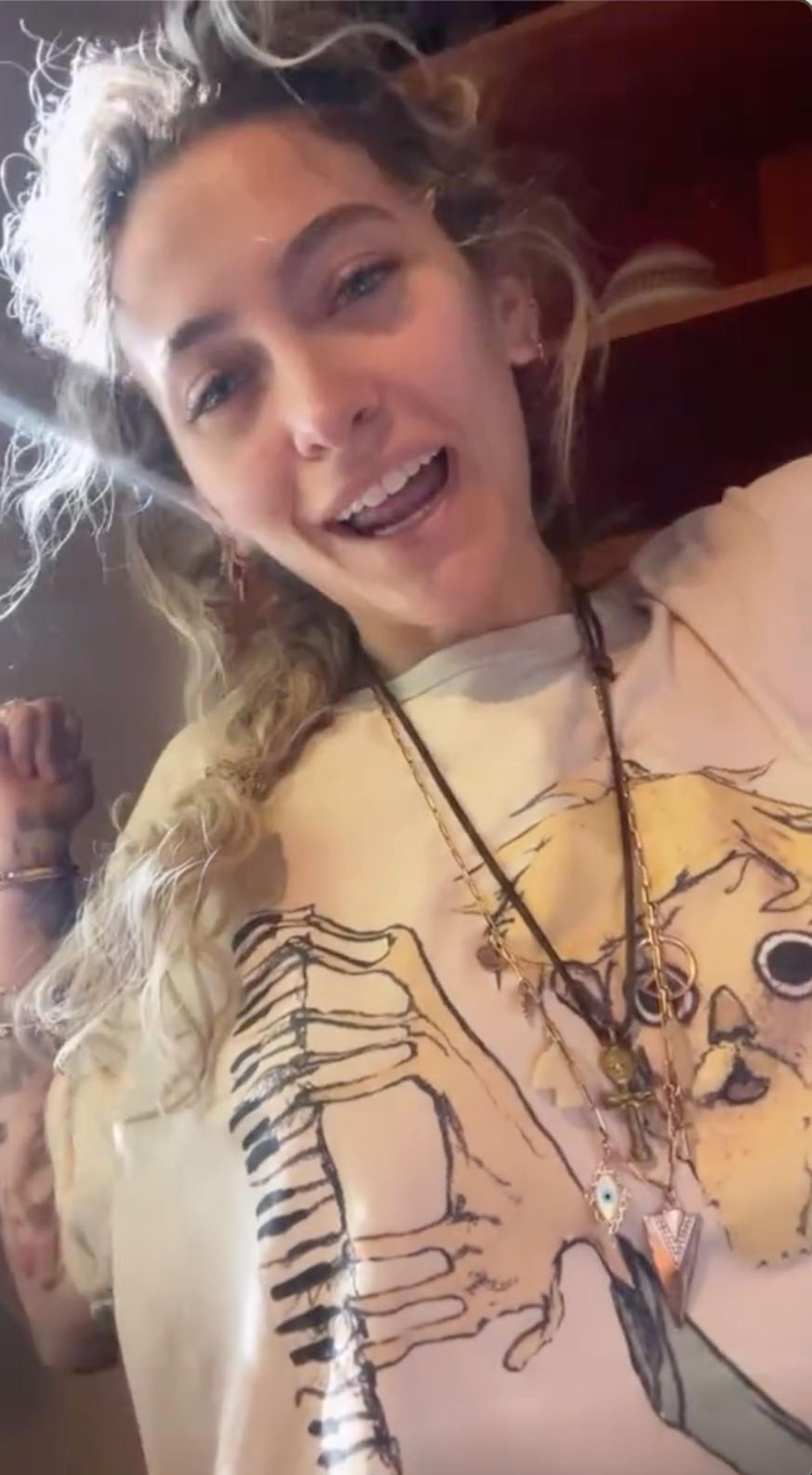 Paris Jackson shows off perforated septum caused by years of drug abuse ...