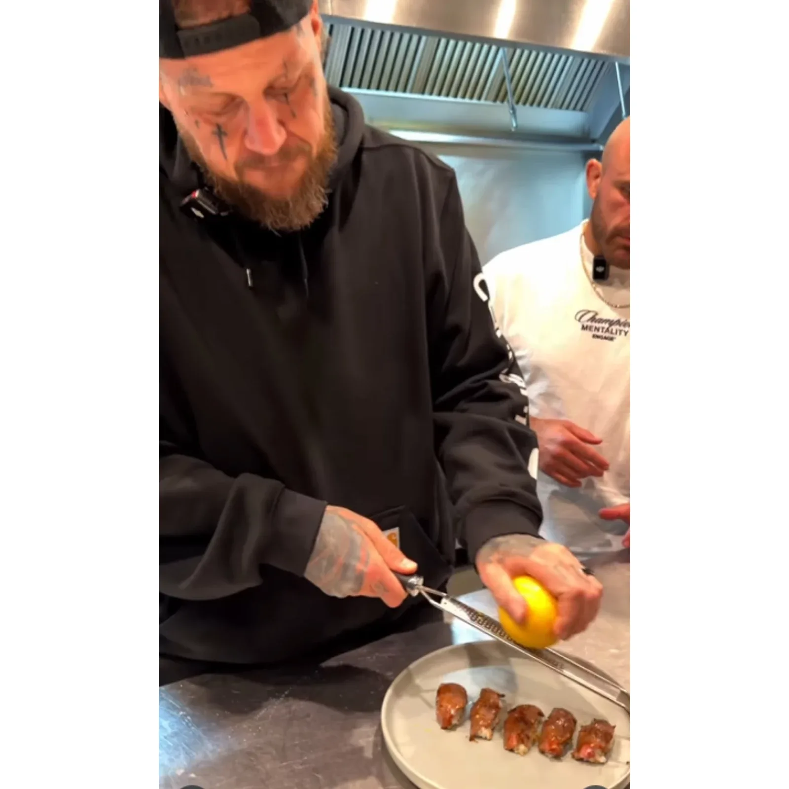 Jelly Roll Transforms to Chef Roll + Cooks His Own Gourmet Late-Night ...