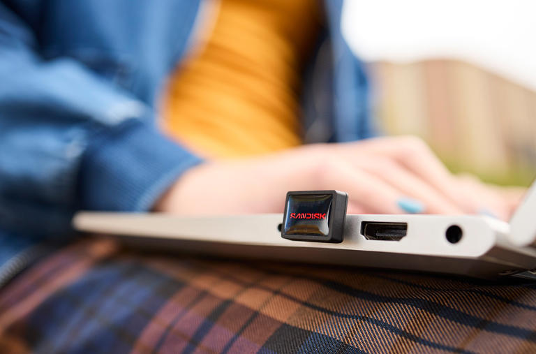 Sandisk’s new 1TB USB-C SSD is so small you never need to take it out