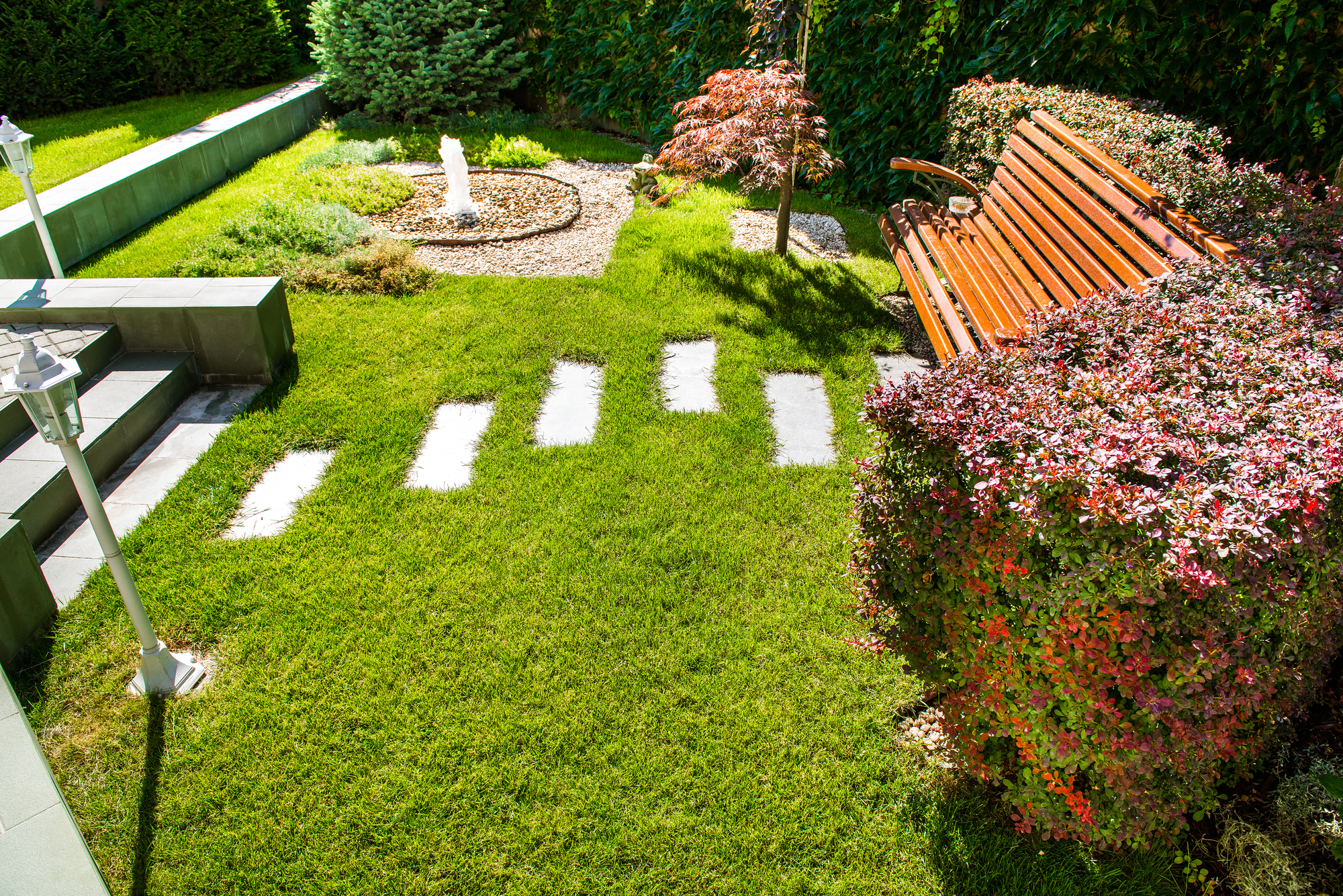 Small Yard Landscaping Ideas That Add Privacy