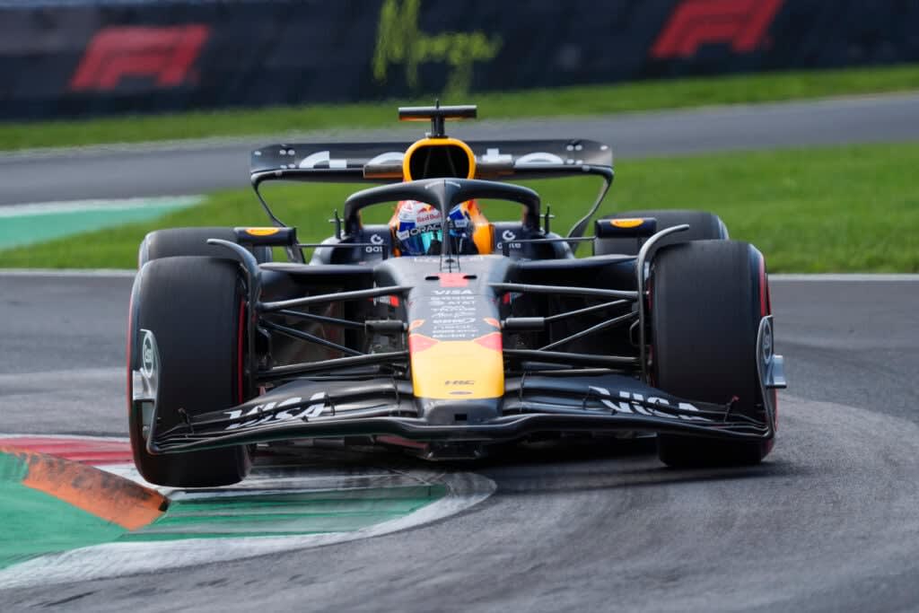 Red Bull tweak to Verstappen’s car could have changed his Brazilian GP
