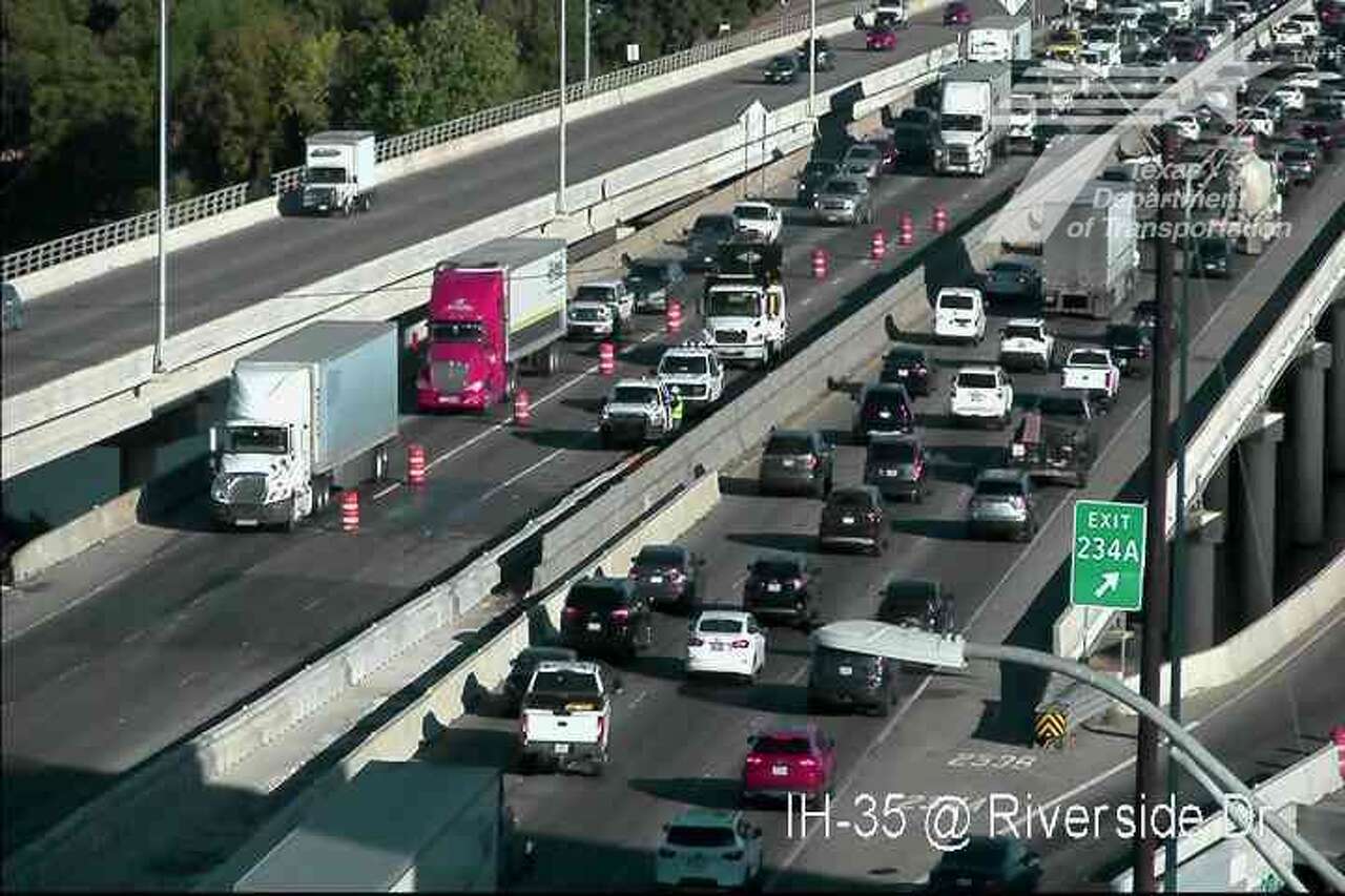 Mondays are not the worst traffic days in Texas, per new report