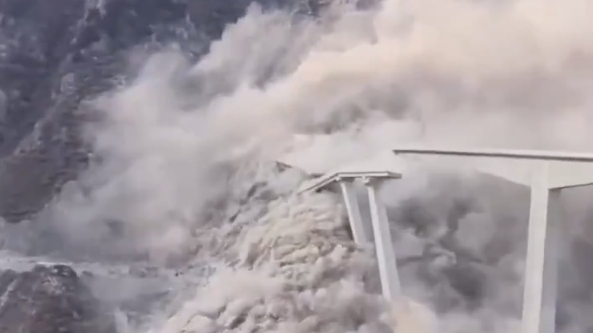 Brand New Bridge in China Collapses Months After Opening