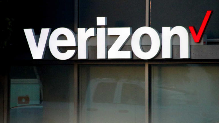 Verizon tool reports 'limited' network services in Massachusetts