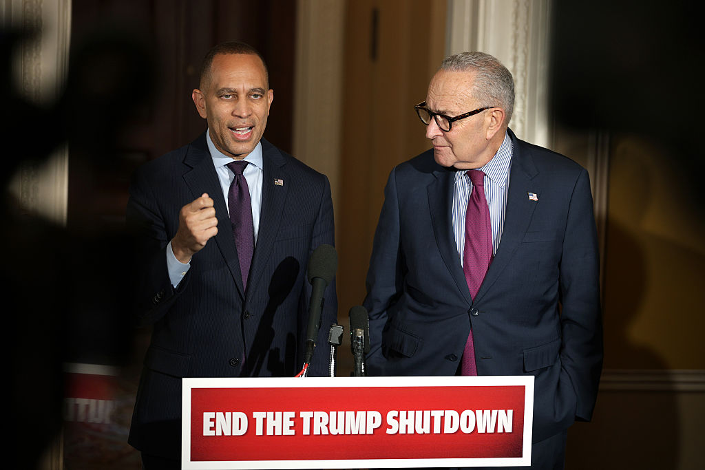 Eight Democrats Join GOP to End Shutdown in 60-40 Vote