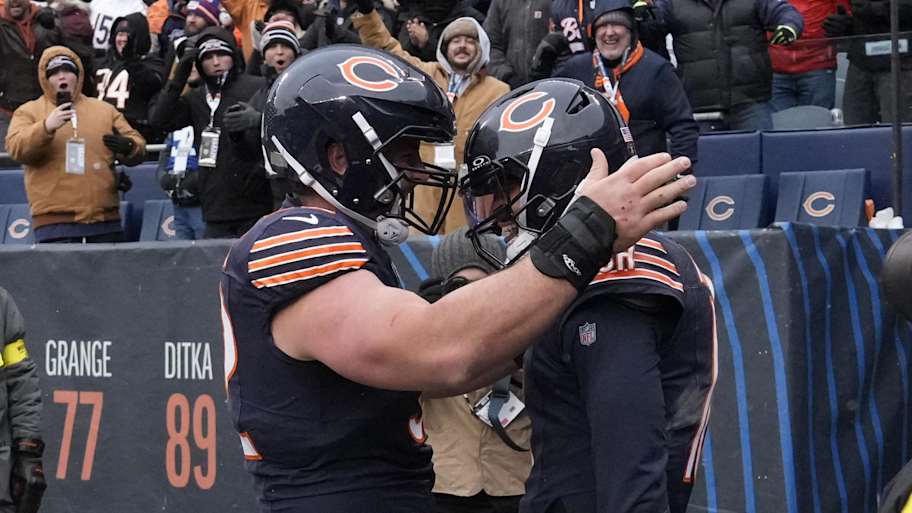 Bears surge in NFC North standings after Week 10 win over Giants
