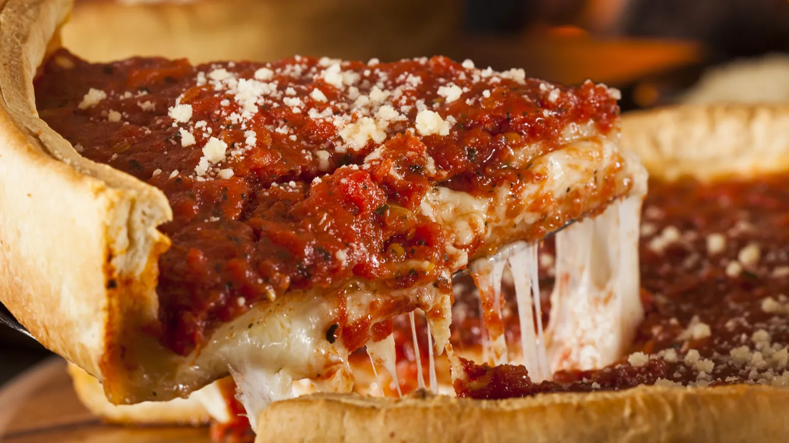 Where a Chicago pizza pro goes for the city’s best slices