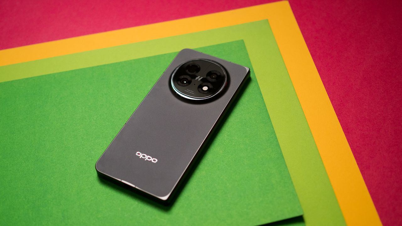 OPPO's ColorOS 16 heads for its past-gen phones in November