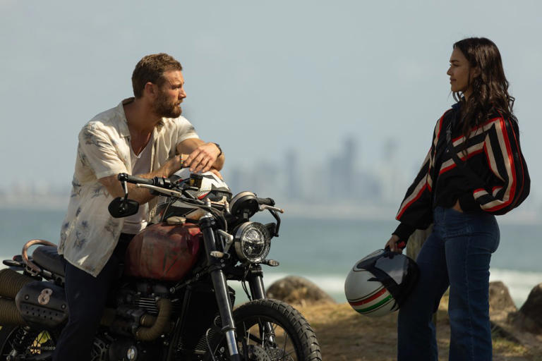 First Look at ‘The Mark' Starring Jessica Alba and Tom Hopper: Highland ...