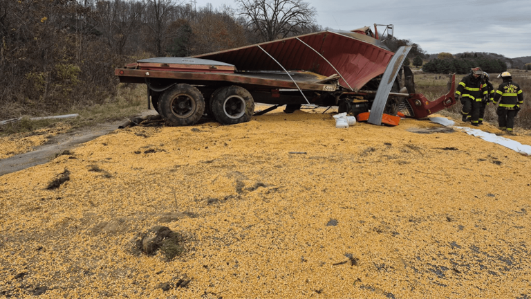 Corn spill closes State Highway 82 after crash in Wisconsin