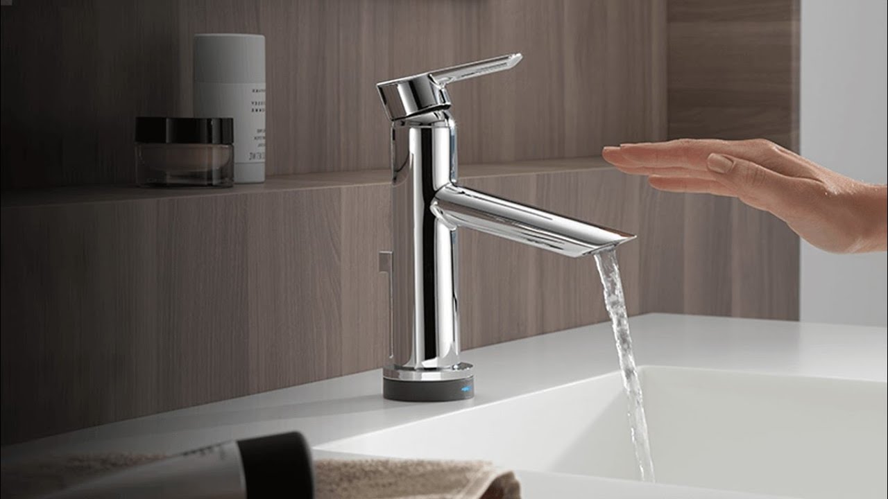 Cool touchless kitchen faucet