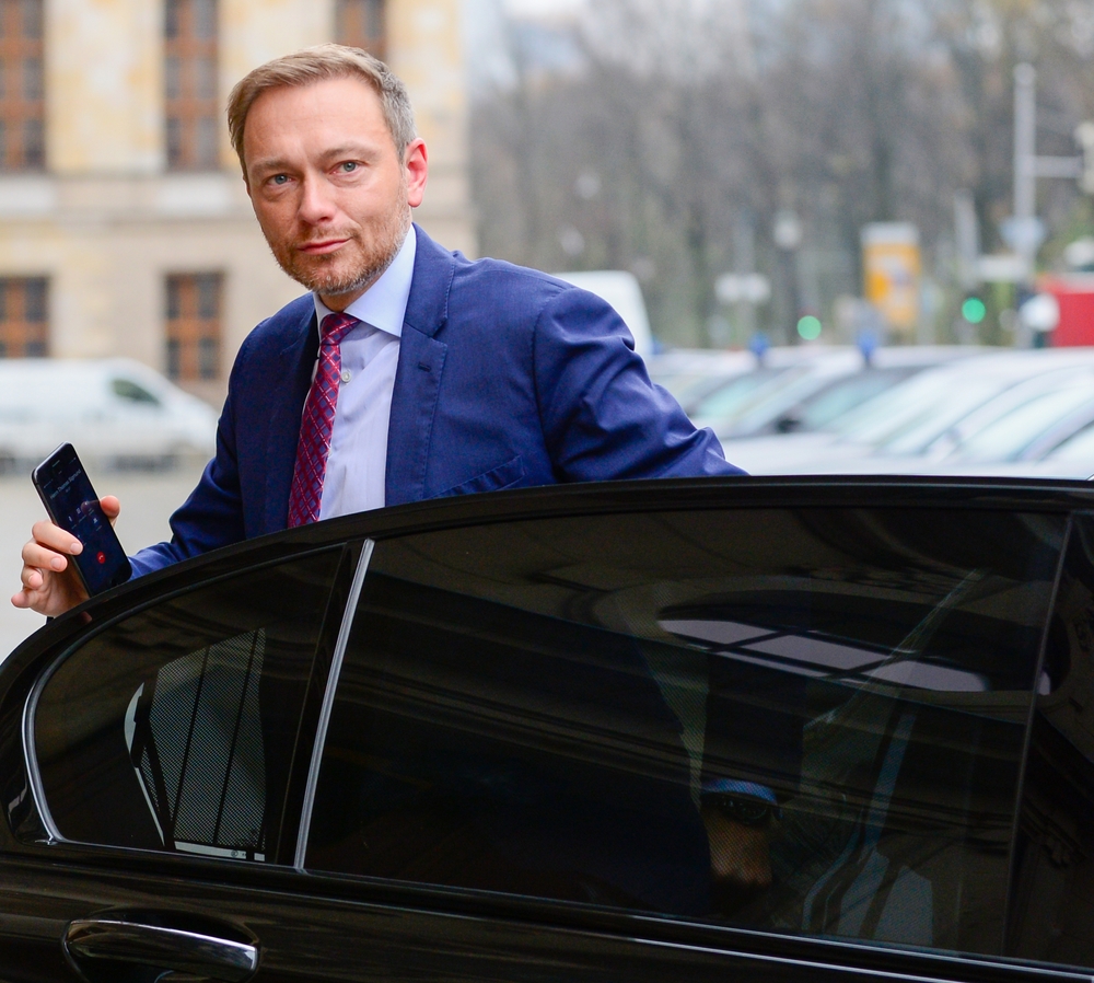Vom Polit-Porsche zum Auto-Aldi: Christian Lindner steuert Autoland AG