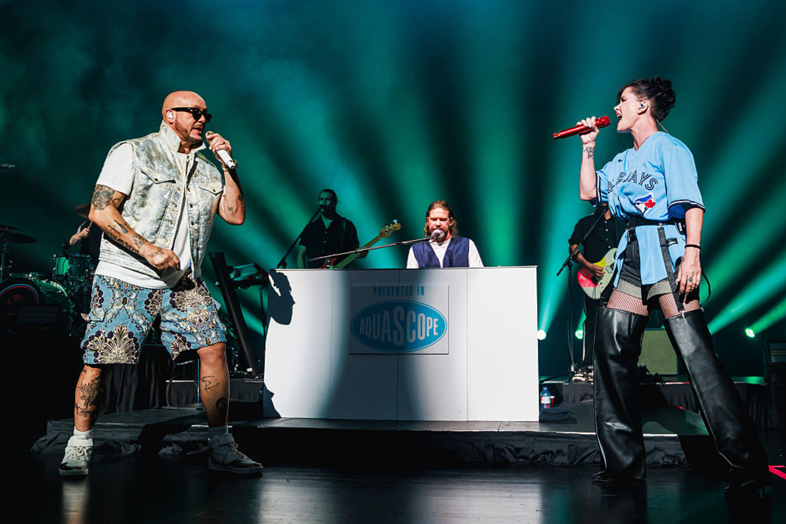 The 20 silliest songs from the ‘90s you can’t help but love