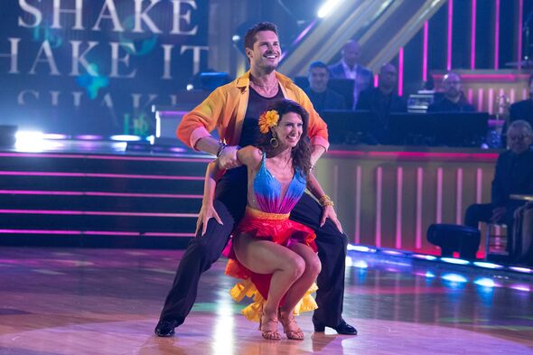 Gleb Savchenko's blunt advice to Hilaria Baldwin as DWTS bullying ...