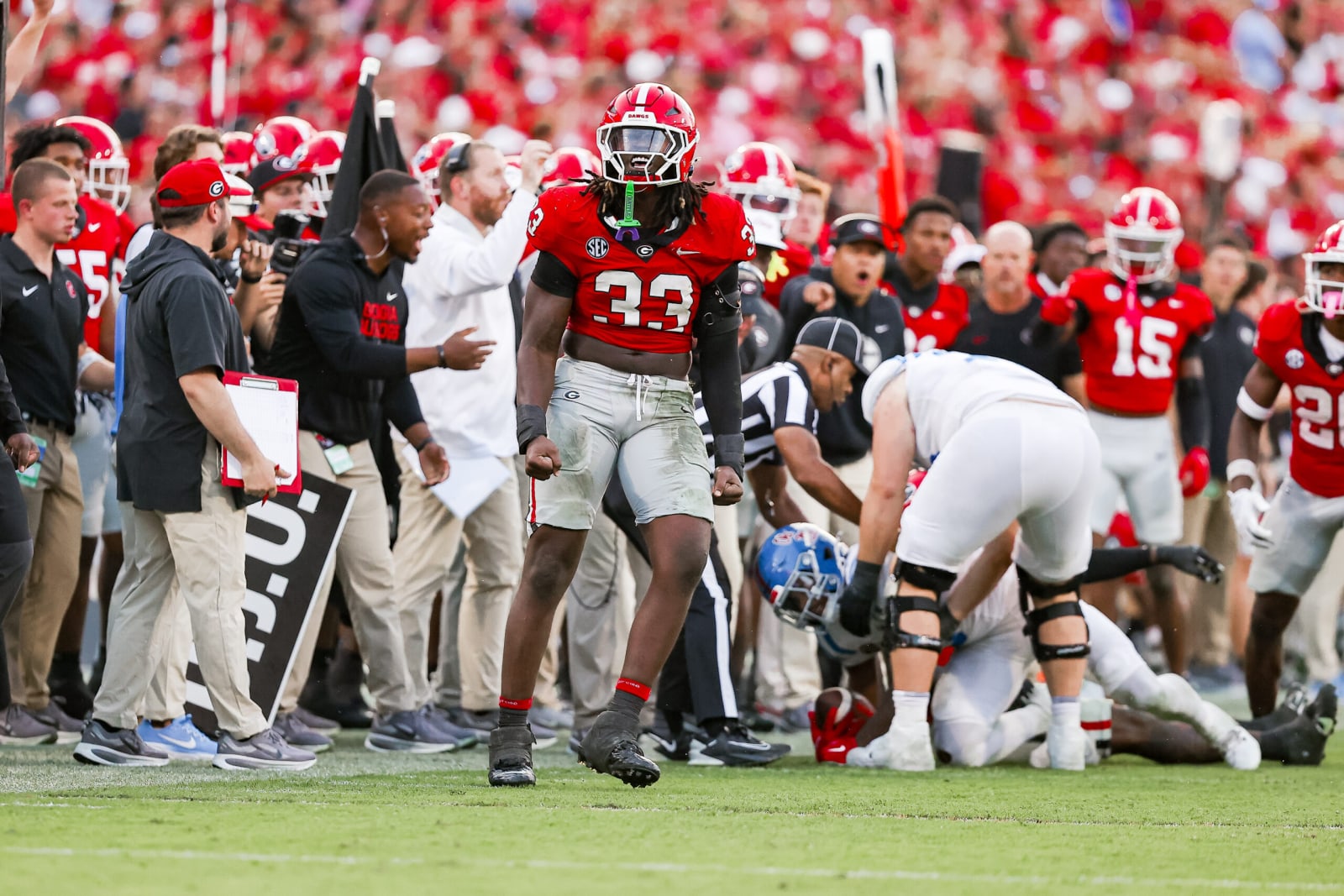 WATCH: Quintavius Johnson and Monroe Freeling