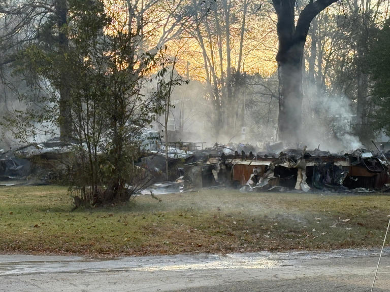 Fire destroys Kilgore home, explosion sound reported
