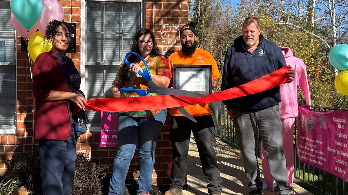 Henson Vinyl Cuts Ribbon in Prince Frederick