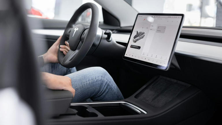 The future of 5G connectivity in cars explained