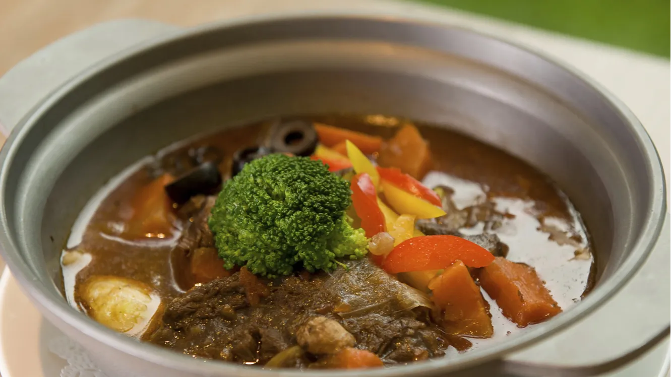 Chinese braised beef brisket with daikon that melts in your mouth