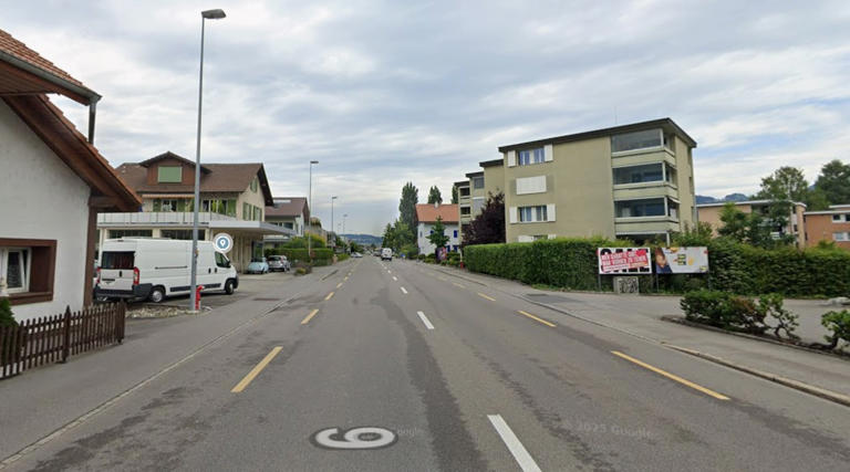 Fussgänger von Auto erfasst und schwer verletzt