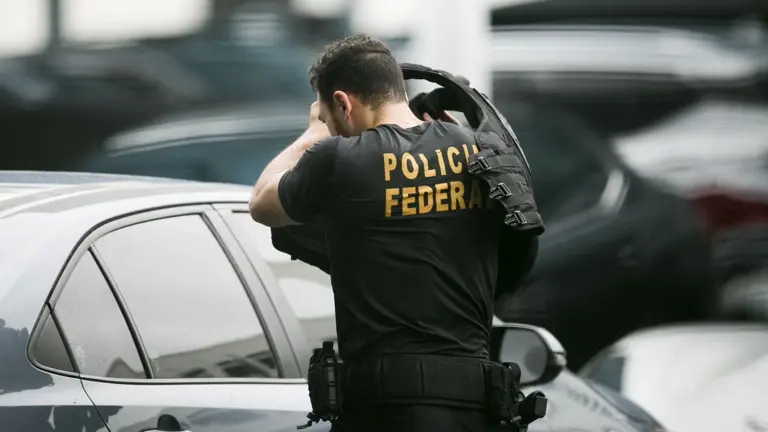 PF mira deputado do RJ e fraudes em contratos de R$ 200 milhões