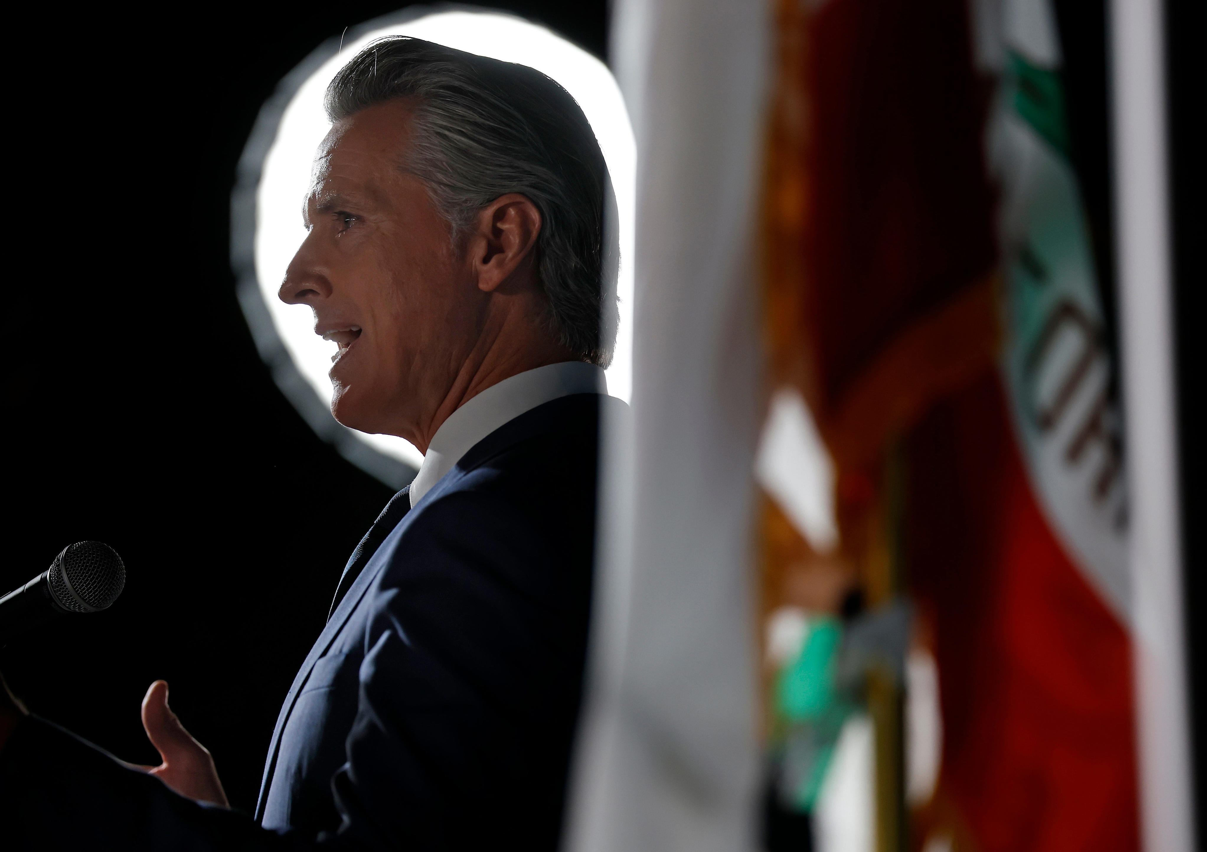 Walters | Newsom plays climate compromiser and coy candidate