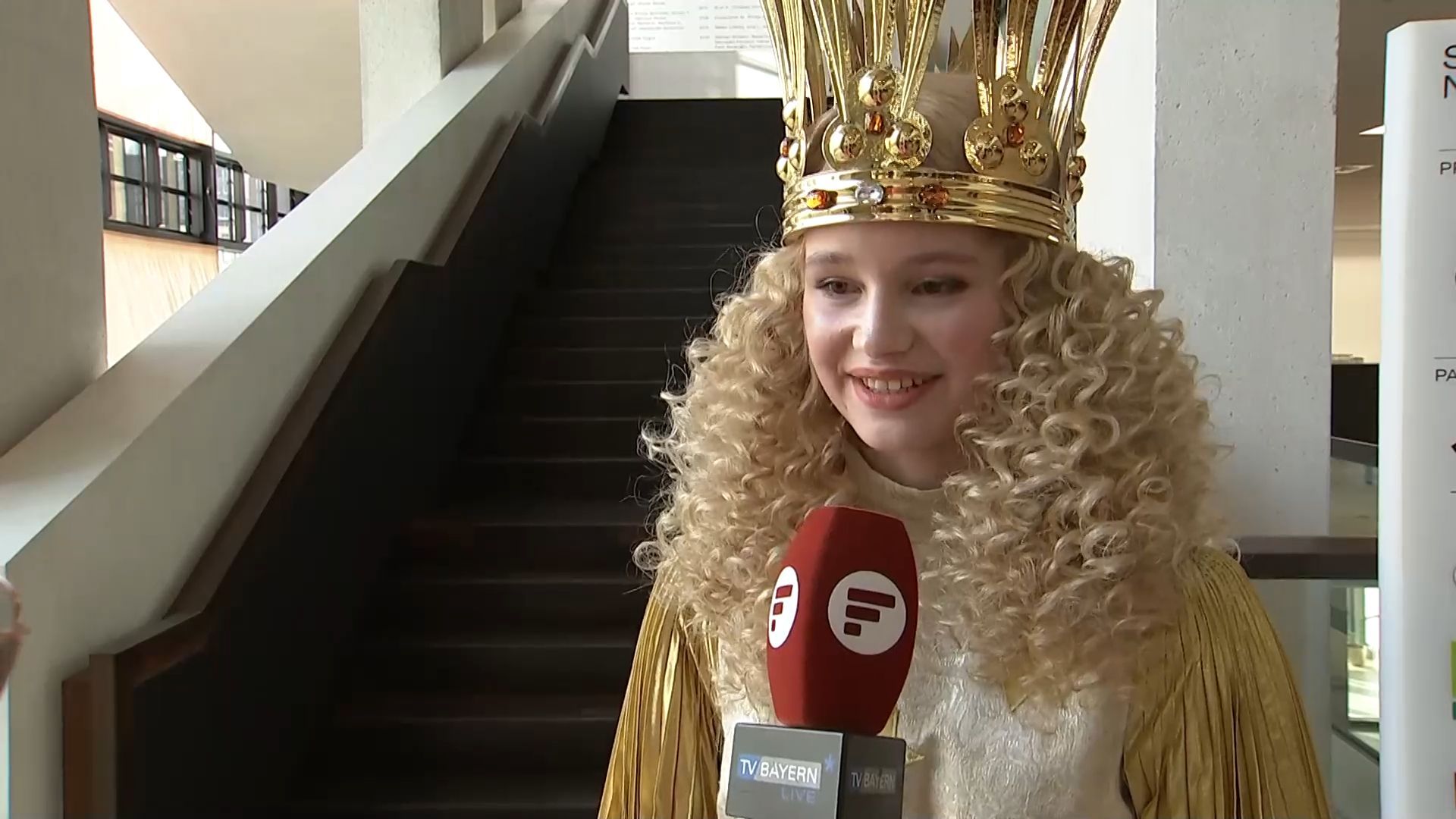 Christkind Nora Falk: Erstmals im Ornat