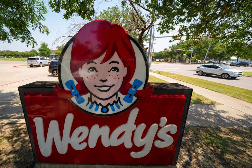 Wendy's to close hundreds more restaurants