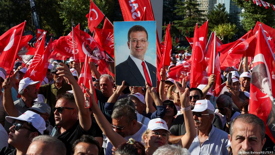 Ιμάμογλου: 2.430 χρόνια φυλακή προτείνει η Εισαγγελία